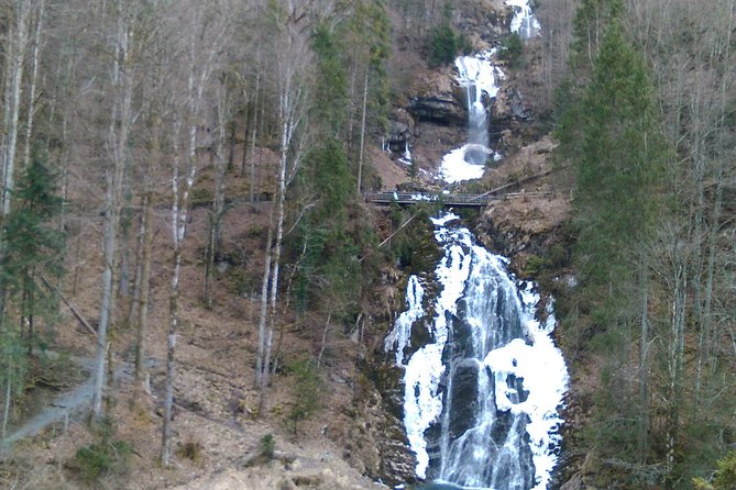 Half-Day Private Giessbach Falls and Lake Brienz from Interlaken - Discovering the Charm of a Private Half-Day Tour to Giessbach Falls and Lake Brienz