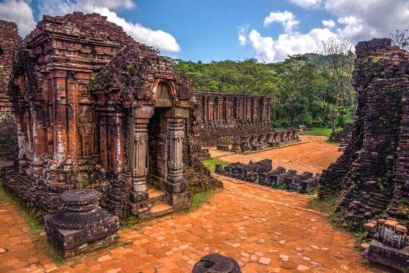 Hoi An: My Son Sanctuary with Thu Bon River Cruise & Lunch - Key Points