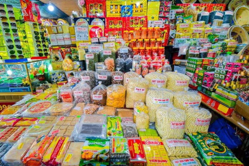 Hue Food Tour by Walking or Cyclo or Motorcycle with Driver! - Key Points