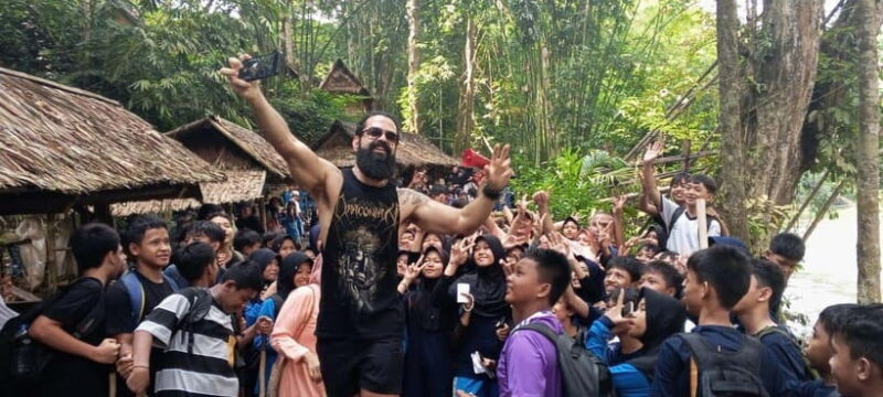 Jakarta Baduy Tracker and Village Full Day Tour - Key Points