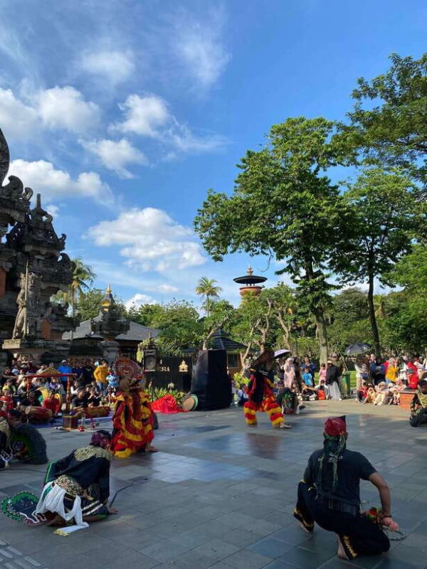 Jakarta: Setu Babakan and Taman Mini Indonesia Indah Tour - Key Points