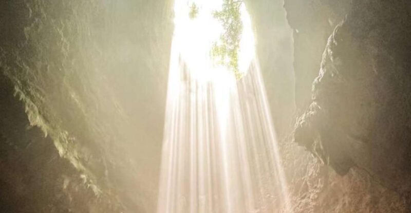 Jomblang cave Tour. - Key Points