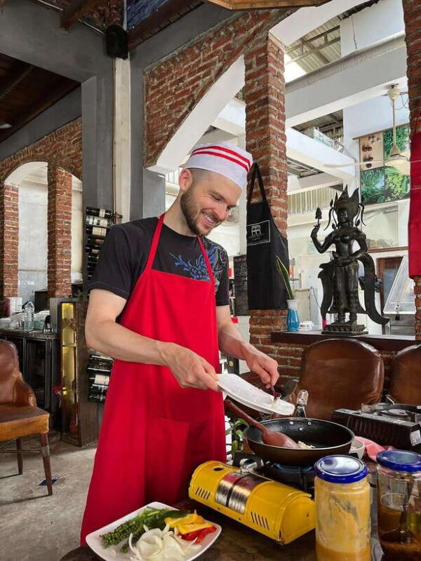 Kampot : Cooking Class in a Local Chef with Market Tour - Key Points