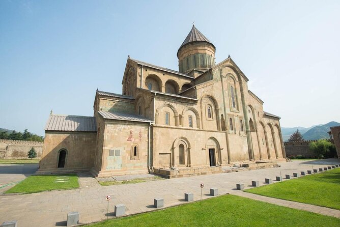 Kazbegi, Gudauri, Mtskheta & Ananuri Full Day Private Tour From Tbilisi - Exploring Georgia’s Mountains and Historic Sites: A Review of the Kazbegi, Gudauri, Mtskheta & Ananuri Full Day Private Tour
