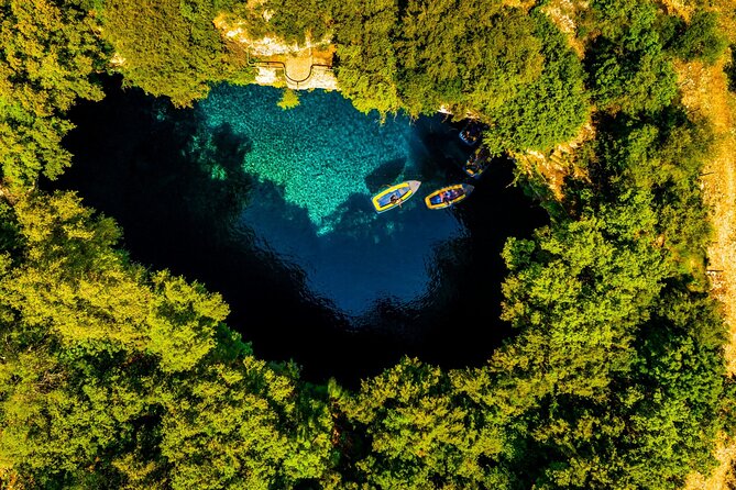Kefalonia Highlights: Robola Winery, Melissani Lake & Fiscardo - Kefalonia Highlights: Robola Winery, Melissani Lake & Fiscardo – A Complete Guide