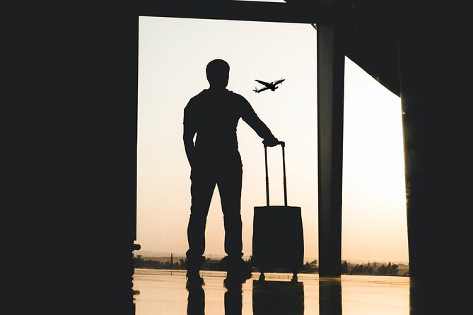 Keflavik Airport Private Transfer Round Trip - Introduction