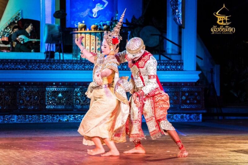 Khum Khantoke Chiang Mai: Northern Thai Cuisine and Show - Key Points