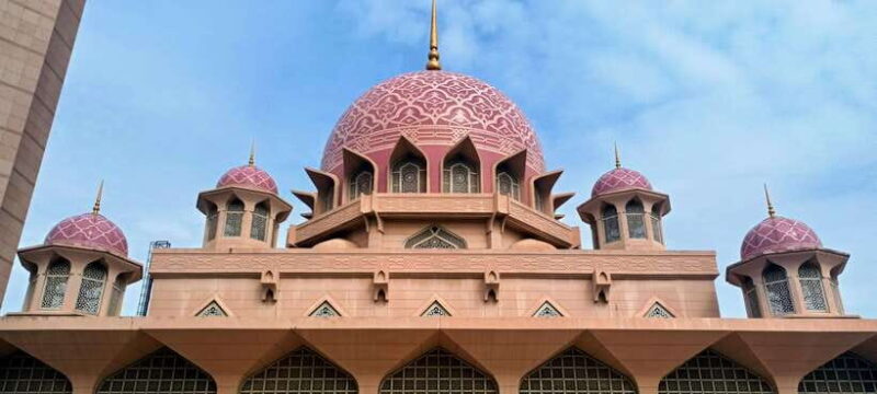 Kuala Lumpur: Putrajaya Tour with Traditional Boat Cruise - Key Points