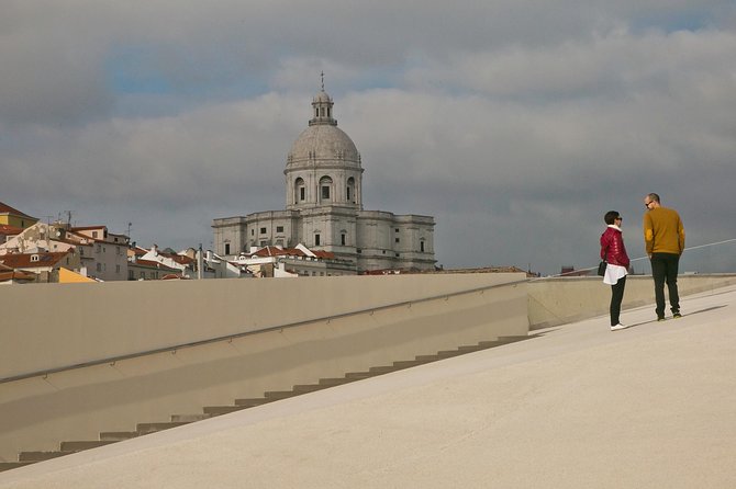 Lisbon River Walk - Sailors, Docks and Pipe Dreams - Key Points