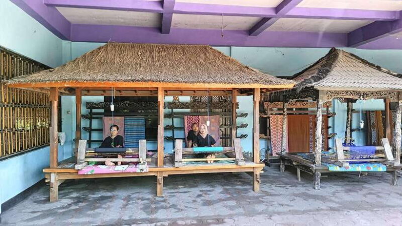 Lombok: Full-Day Tour with Lunch and Hotel Pickup - Key Points