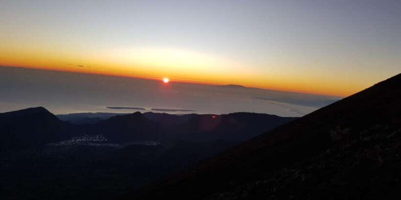 Lombok: Mount Rinjani Climbing Adventure with Local Guide - Key Points