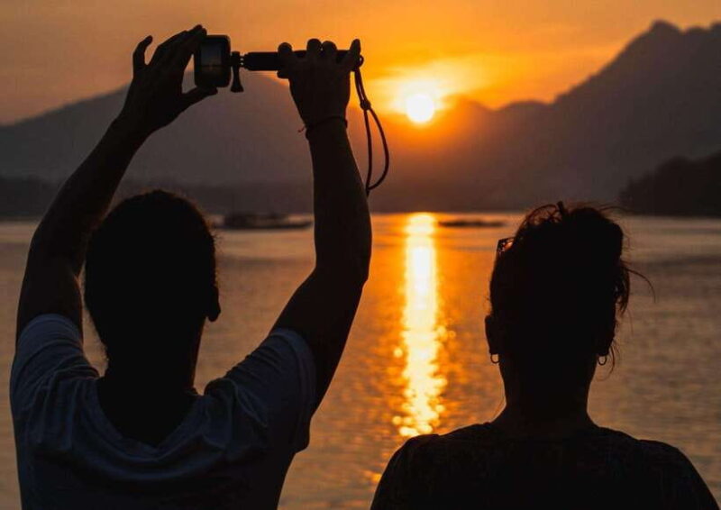 Luang Prabang: Mekong River Sunset & Lao Tasting Dinner - Key Points