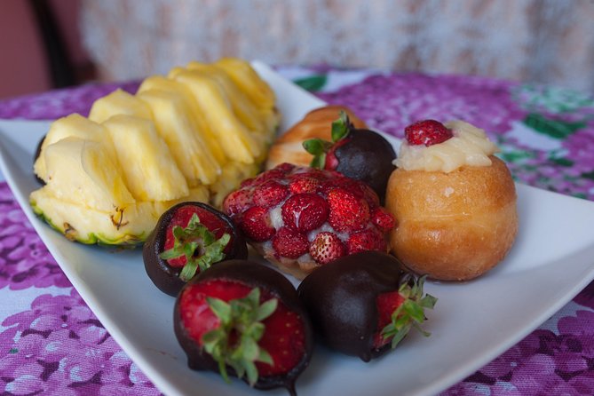 Lunch or dinner and cooking demo at a local home in Cava de' Tirreni - Introduction