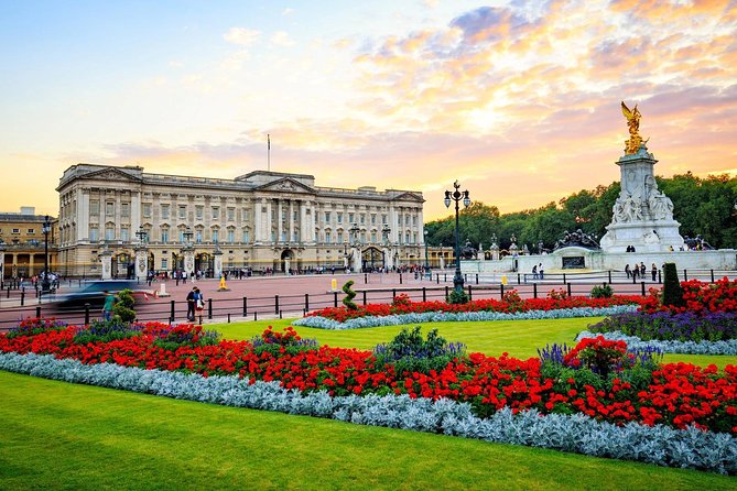 Luxury Range Rover at your Disposal in London for Full Day City Tour - The Concept of a Private, Customizable London Tour