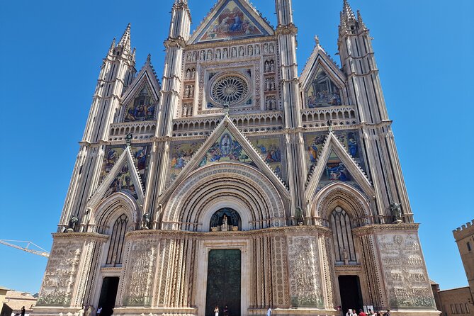 Montepulciano Wine Tasting and Orvieto Private Day Tour from Rome - Key Points