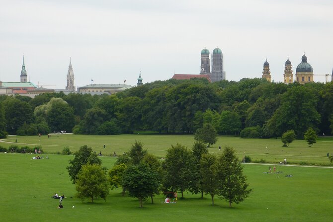 Munich Public Walking Tour With A Professional Guide - Key Points