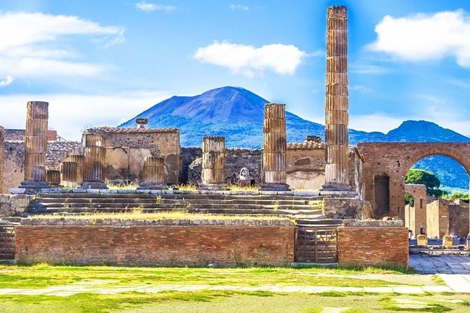 Naples cruise excursion day tour Sorrento Amalfi coast Positano Pompeii - Key Points