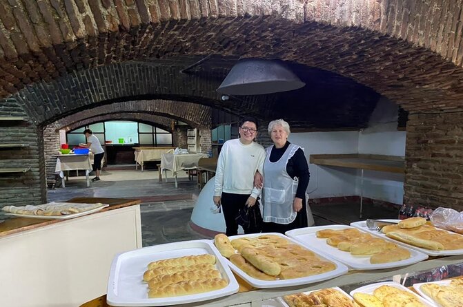 Old Tbilisi Highlights walking tour with wine & 10 tastings - An In-Depth Look at the Old Tbilisi Tour