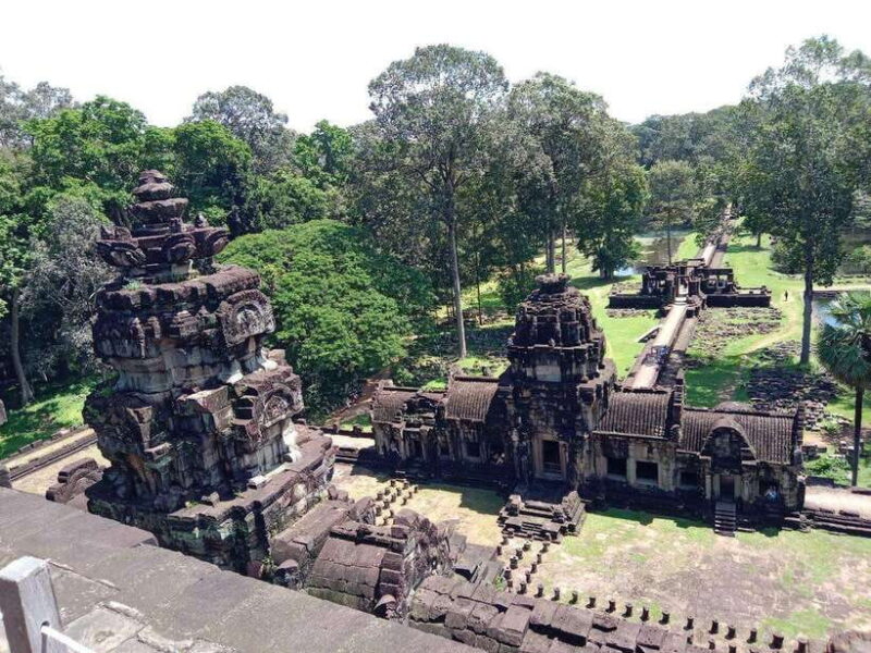 One Day Angkor Wat Trip with Sunset on Bakheng Hill - Key Points