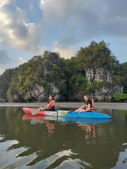 One day tour Hong Islands+Kayaking at Tha Len By speedboat. - Key Points