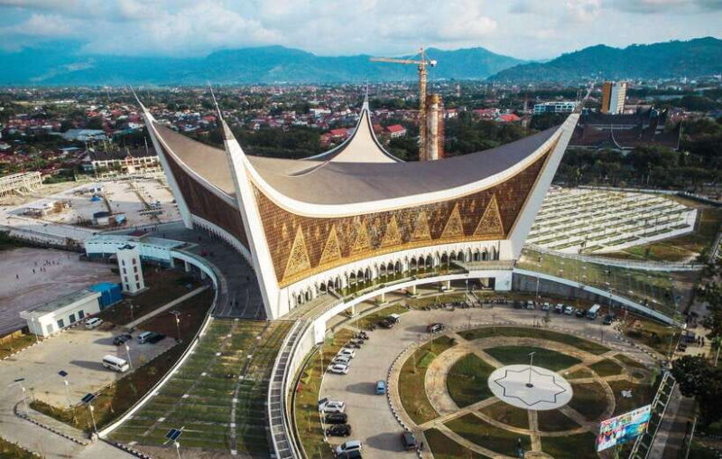 PADANG CITY : PRIVATE TOUR WITH CAR DRIVER - Exploring Padang: A Practical Guide to the Private Car Tour