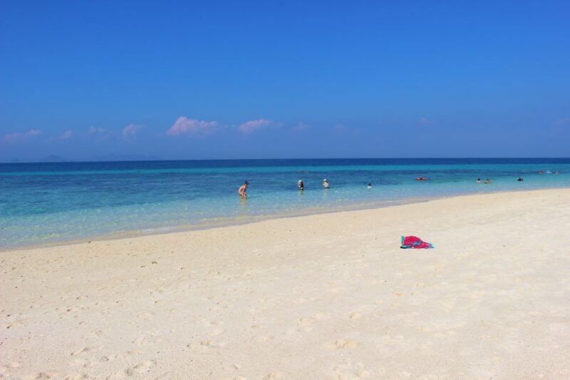 Phi Phi & Bamboo Islands: Premium Day Trip w/ Seaview Lunch - Key Points