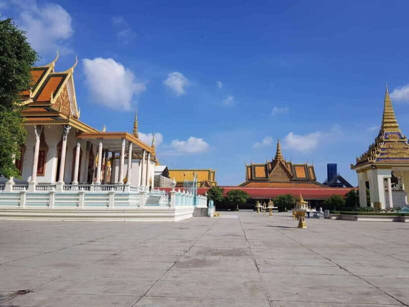 Phnom Penh: 2-Day Guided Tour with Royal Palace & Market - Key Points