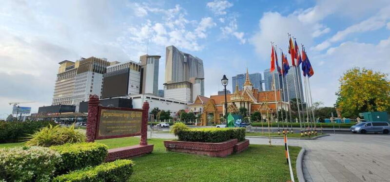 Phnom Penh: City Tour with S21 and Killing Fields - Key Points