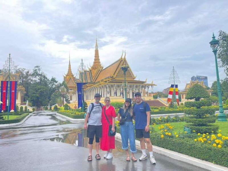 Phnom Penh: Royal Palace, S21, Killing Fields & More Tour - Key Points