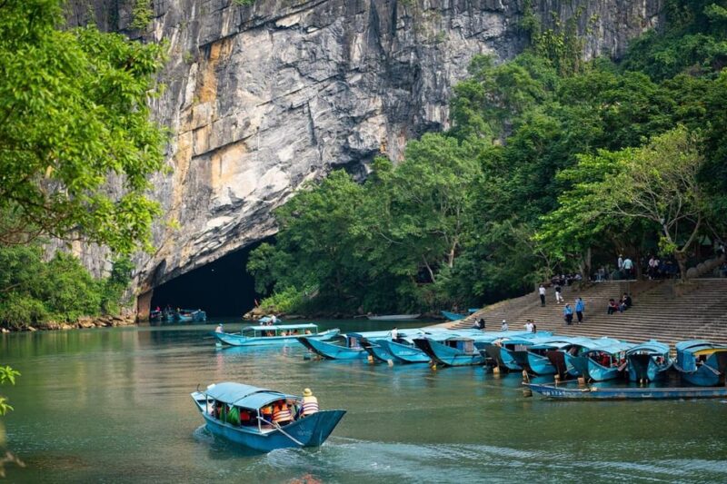 Phong Nha Cave & Paradise Cave Tour : Dong Hoi / Phong Nha - Starting the Day: Pickup and Journey to Adventure