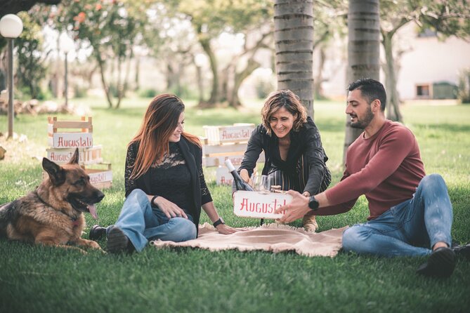 Picnic on the lawn -aromatic garden and winery - Exploring Sicily’s Countryside with a Purpose