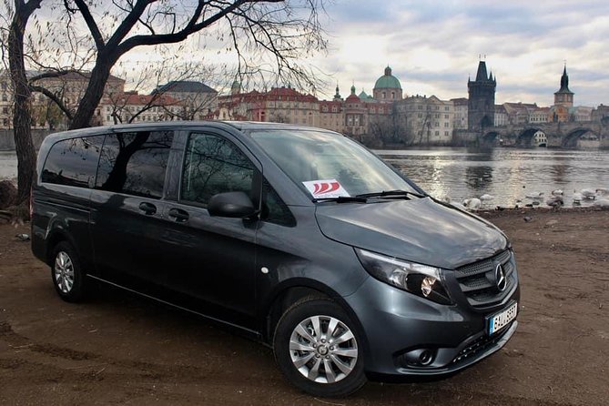 PRAGUE AIRPORT - CITY TRANSFERS in Spanish - Key Points