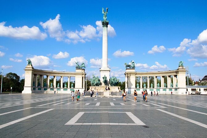 Private City Tour in Budapest 4 hours - Key Points