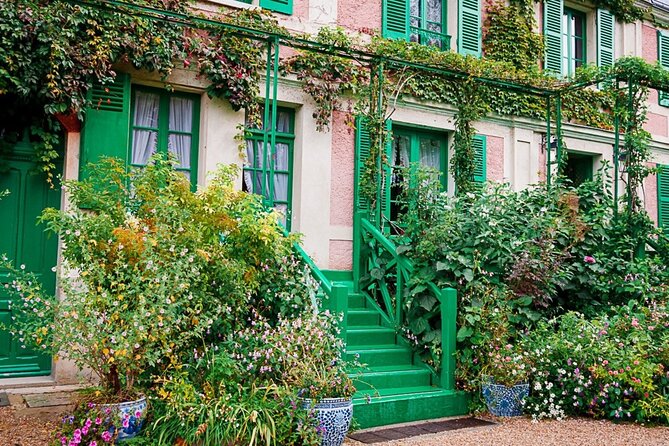 Private Half Day Tour of Giverny Monet's Gardens, (01 - 07 Pax) - Key Points