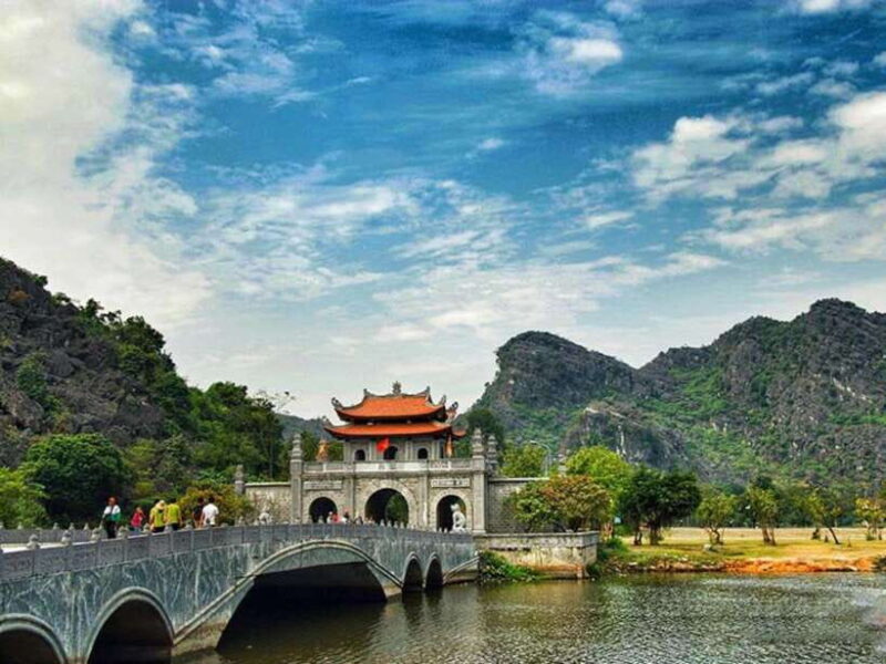 [Private] Ninh Binh Day Trip Hoa Lu - Tam Coc - Mua Cave - Key Points