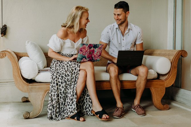 Private Photo Session with a Local Photographer in Paros - A Closer Look at the Experience