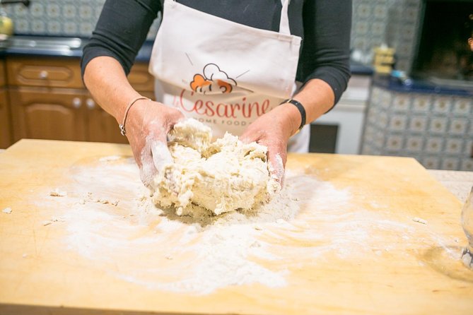 Private Pizza & Tiramisu Class at a local's home with tasting in Bologna - Introduction