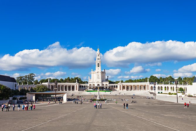 Private Tour Fátima, Batalha, Nazaré E Óbidos - Key Points