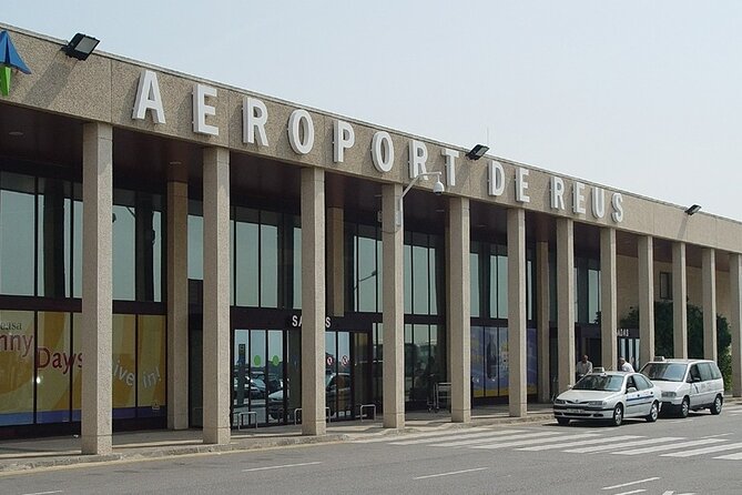 Private Transfer Airport Reus to Barcelona - What This Private Transfer Offers