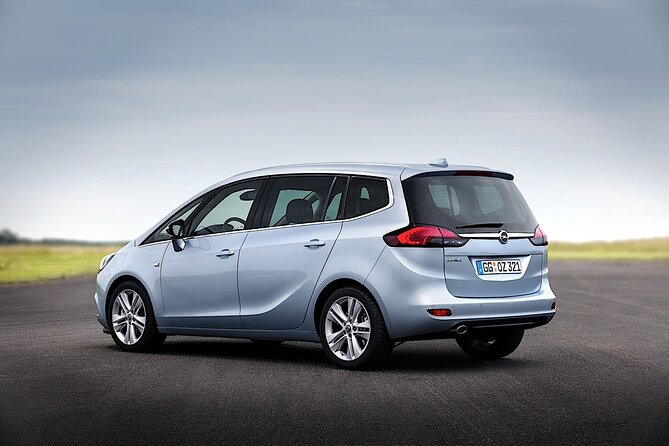 Private Transfer from Faro Airport to Vilamoura - Key Points