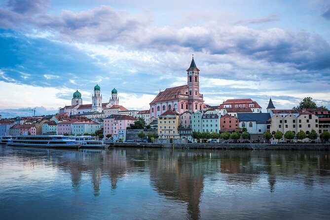 Private transfer from Prague to Passau, 2h of Sightseeing stop - Introduction