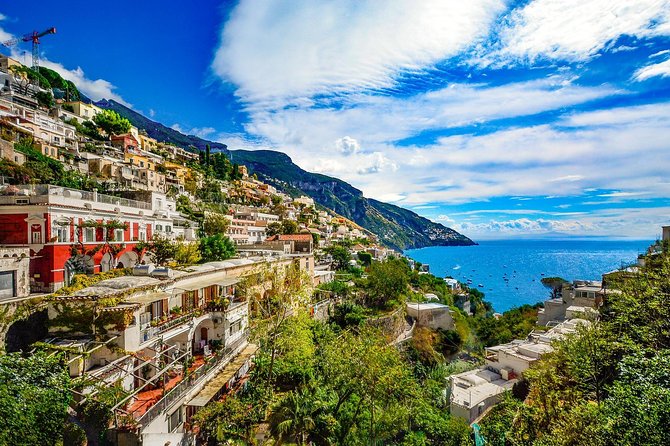 Private transfer: Naples to Positano, 2h in Vesuvius or Pompeii - Key Points