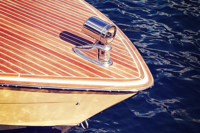 Private Venetian Wooden Boat Tour up to 10 pax - Key Points