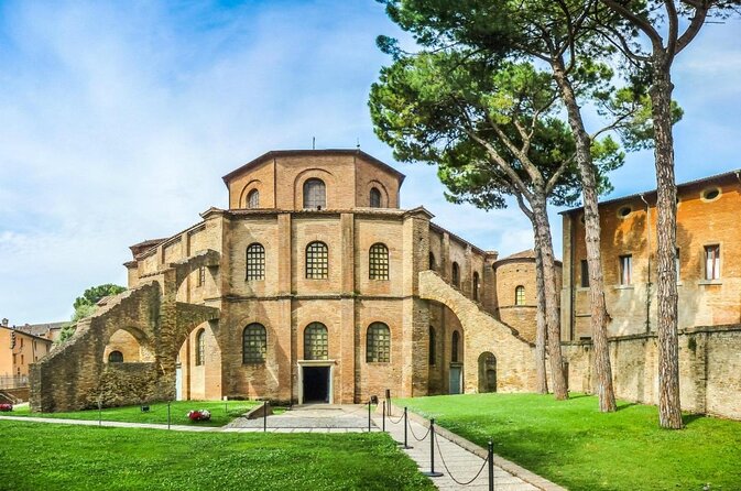 Ravenna Private Guided Highlights Tour & Piadina/Gelato Tasting - Key Points