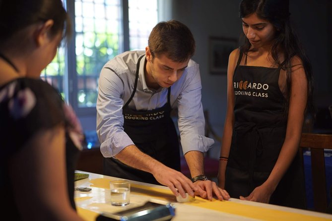 Rome Pasta Making Class with Italian Sauces and Wine Included - Key Points