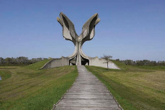 Sarajevo to/from Zagreb Transfer Day Tour (North-central Bosnia)