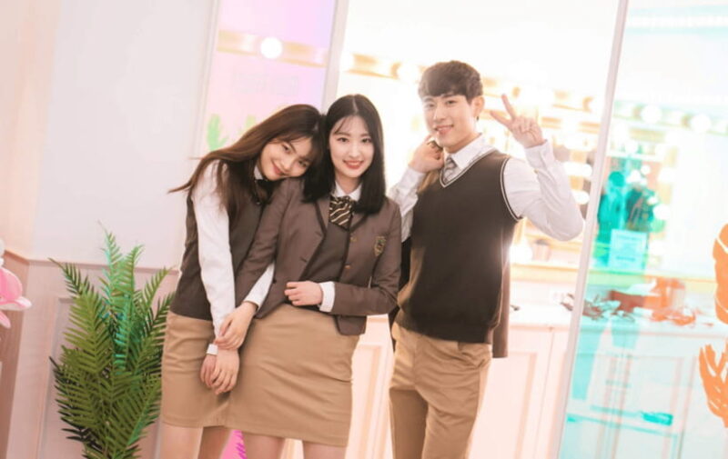 Seoul: Lotte World 1 Day Pass & School Uniform 1 Day Rental - Key Points