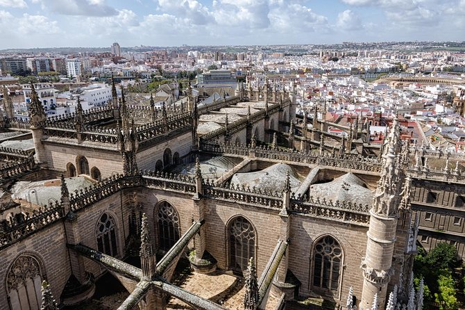 Seville Private Tour to the Royal Alcazar and Cathedral - Seville Cathedral: The Largest Gothic Cathedral in the World