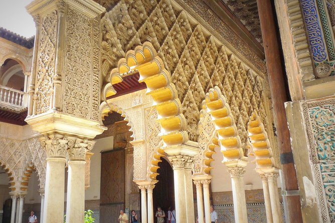 Seville Tour with Alcazar, Cathedral and Giralda from Granada - Discover Seville in a Day: An In-Depth Look at the Granada to Seville Tour