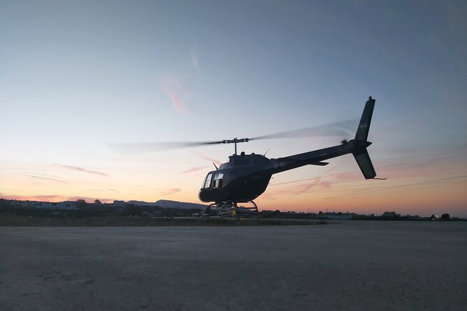 Shared Helicopter Tour Santorini 20 minutes - 2 passengers - Exploring Santorini from the Sky: A Detailed Look at the Shared Helicopter Tour